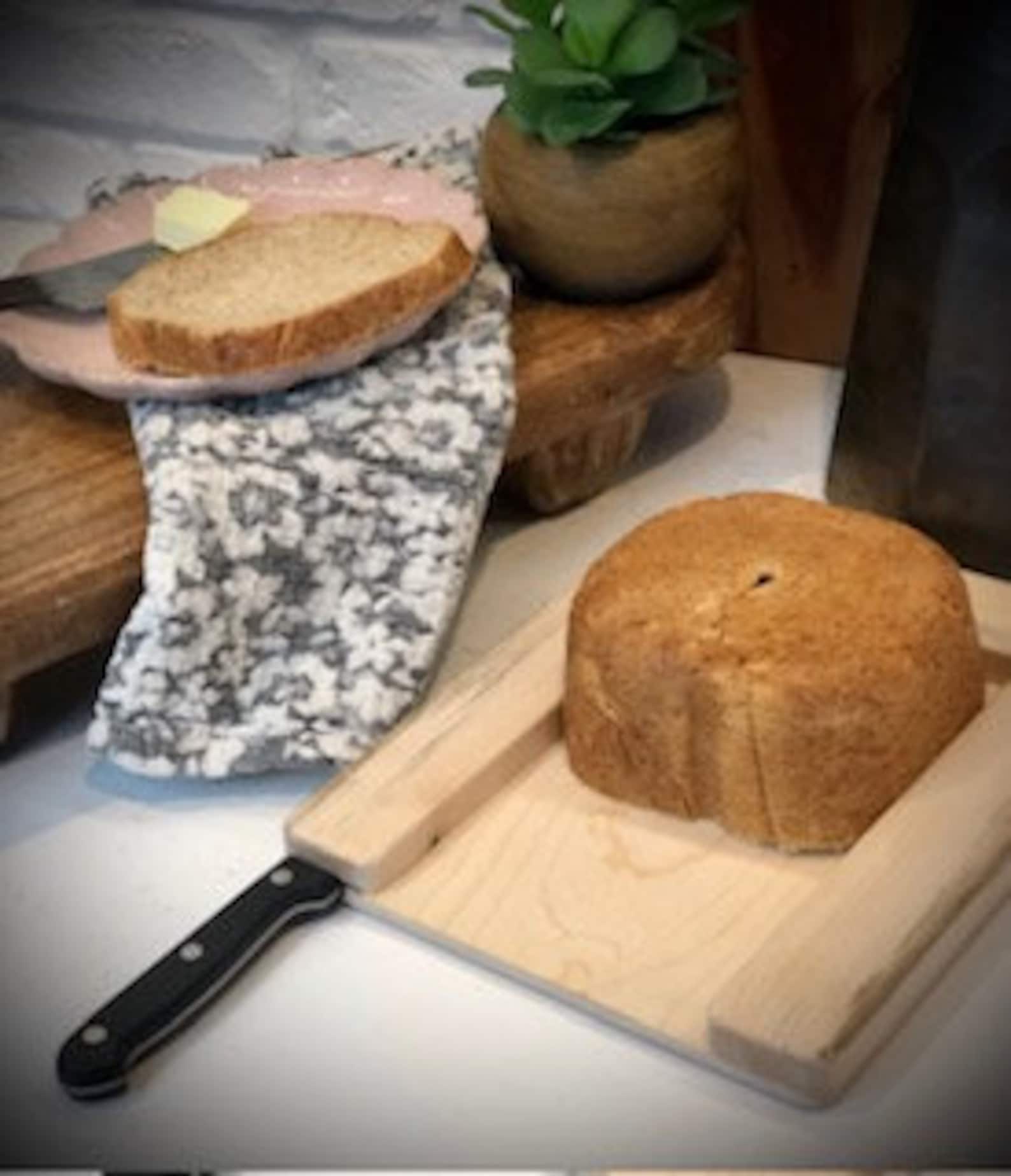 Low Profile Custom Bread Slicing/cutting Board - Etsy