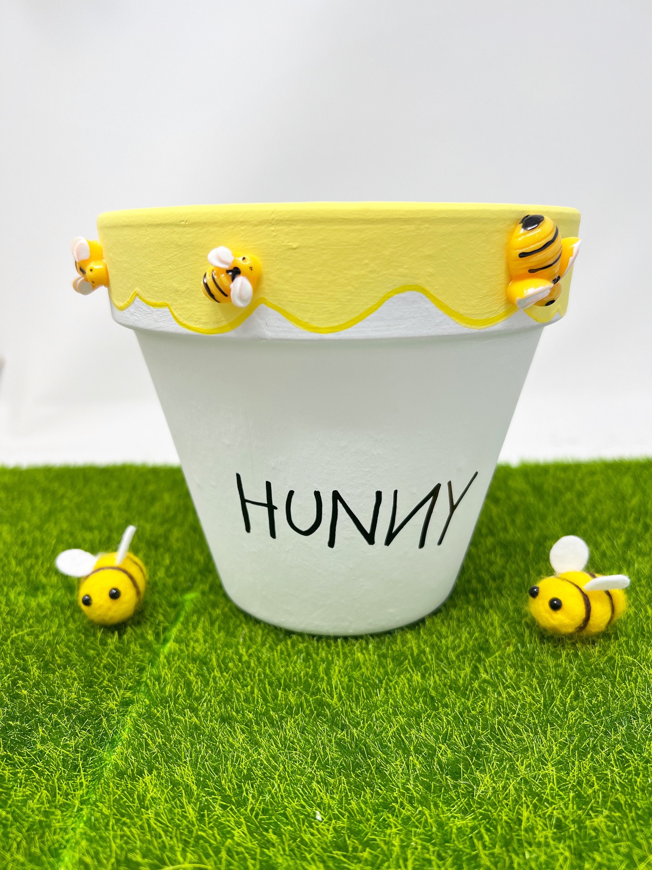Winnie the Pooh Terracotta Hunny Pots Centerpieces , Honey Pot Party ...
