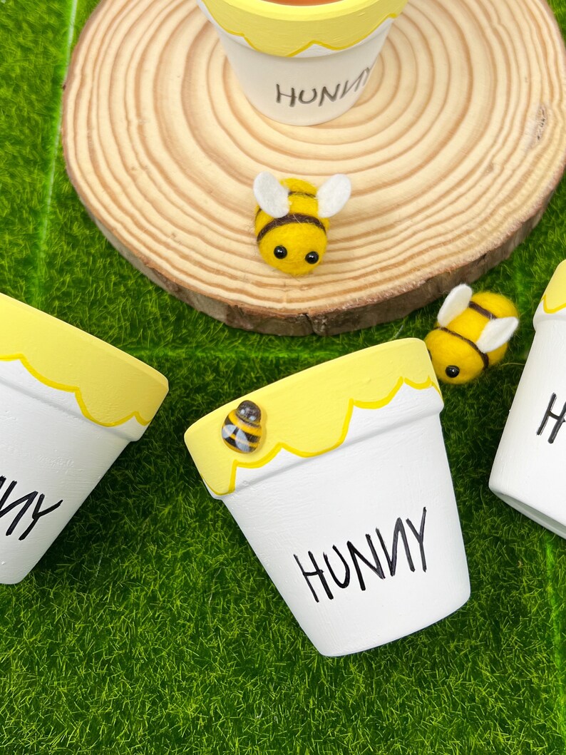 Winnie the Pooh Terracotta Hunny Pots Centerpieces , Honey Pot Party ...