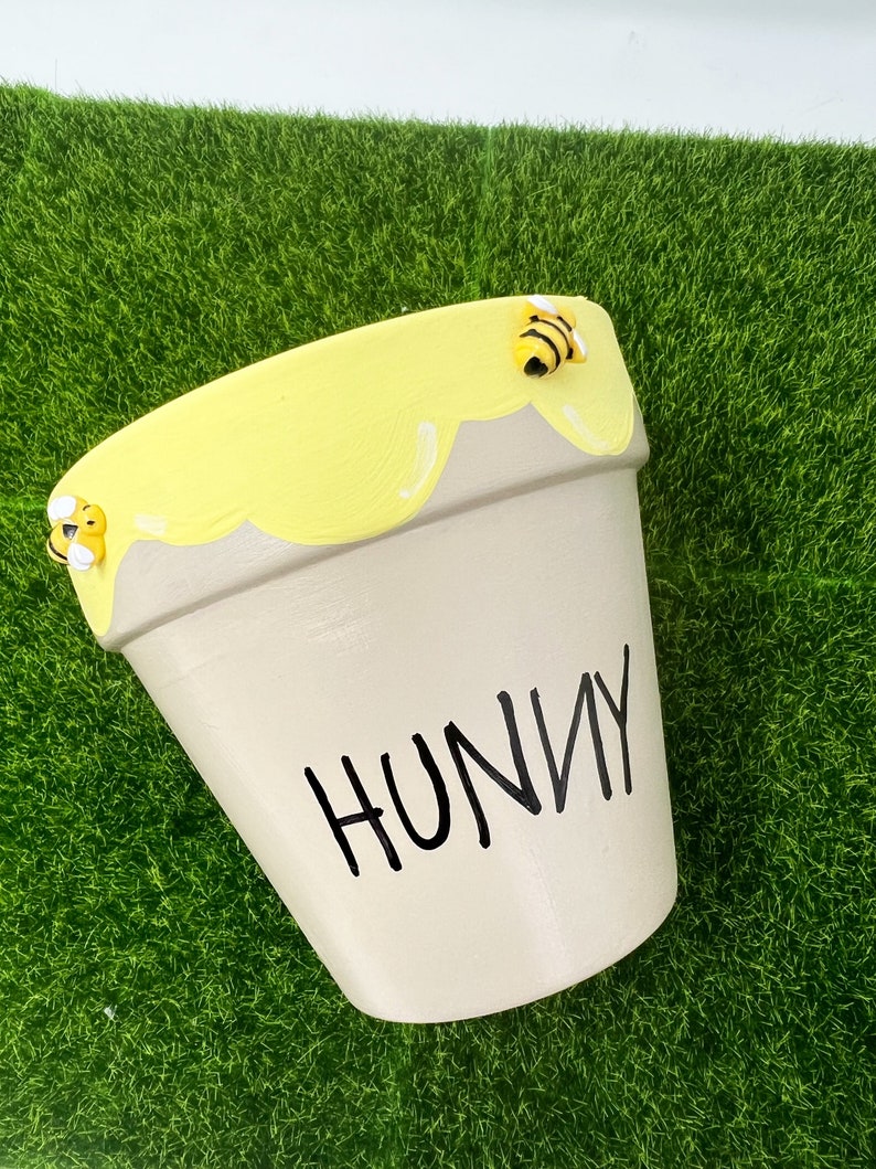 Winnie the Pooh Terracotta Hunny Pots Centerpieces , Honey Pot Party ...