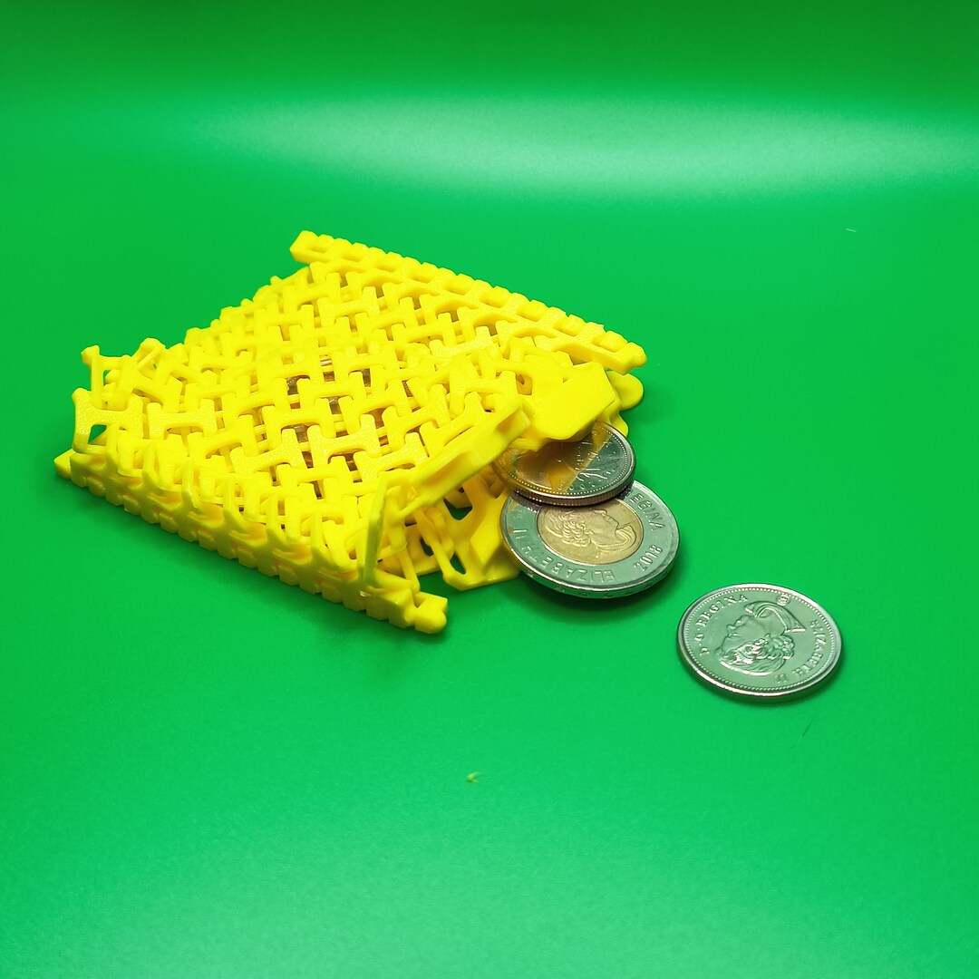 Plastic Chainmail Wallet A Fun and Simple 3D Printed Wallet / Coin ...