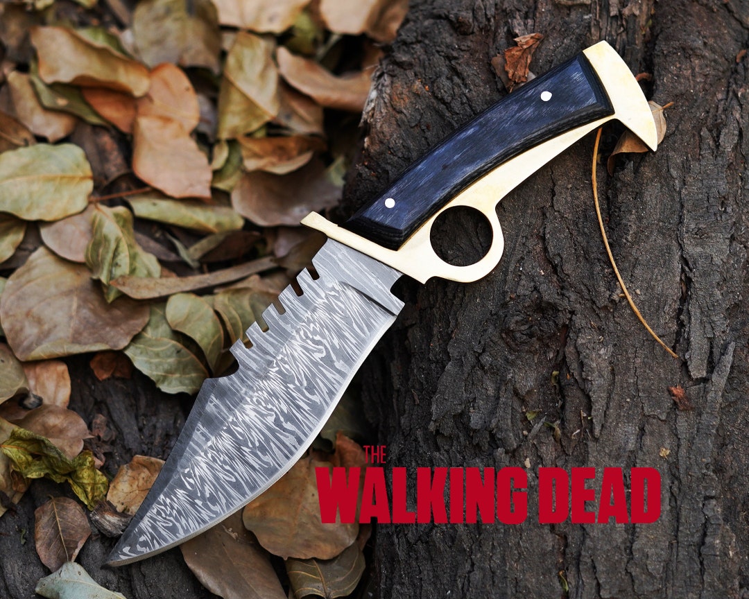 Walking Dead Knife : Daryl Dixon Bowie Replica Damascus Finger Guard ...