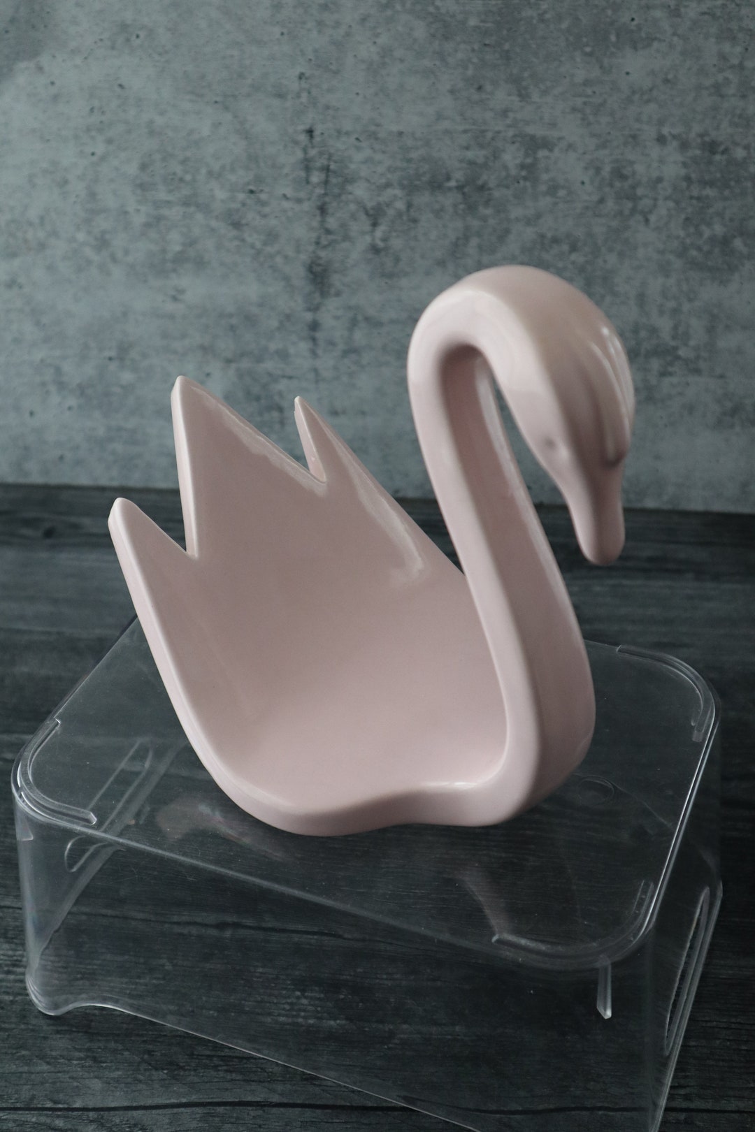 Vintage Pastel Pink Ceramic Swan Hand Towel Holder Bathroom Nursery ...