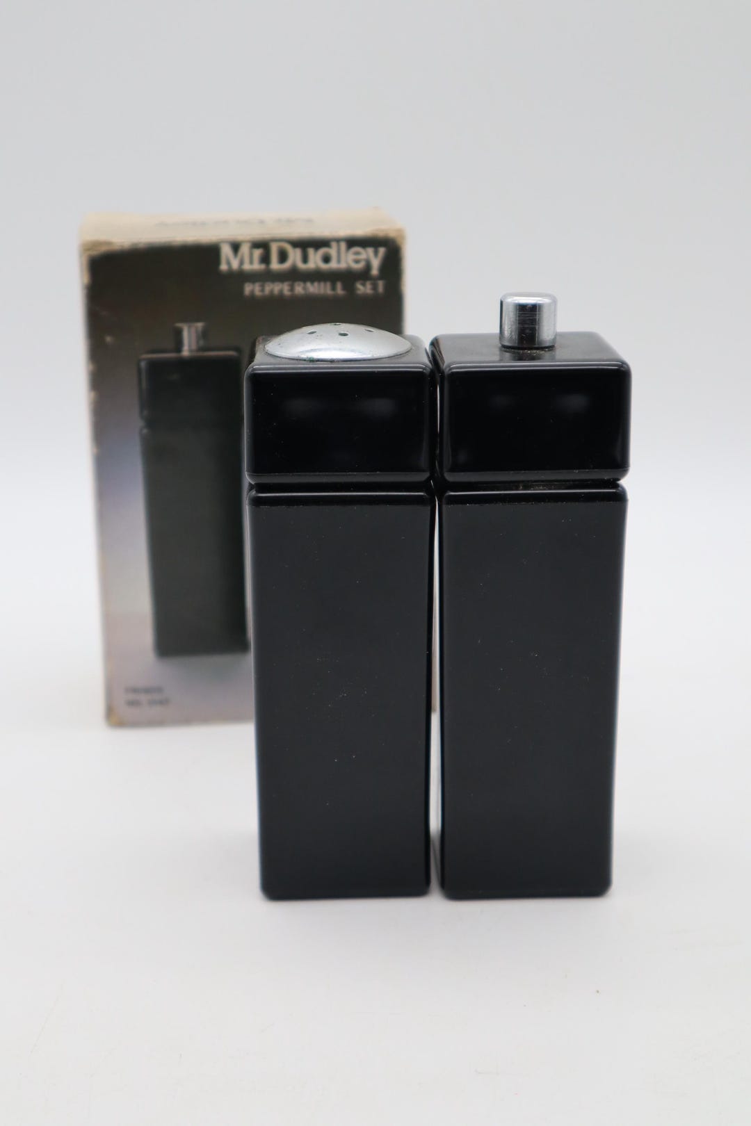 Vintage Mr. Dudley Peppermill Set Pepper Grinder Salt Shaker Black ...