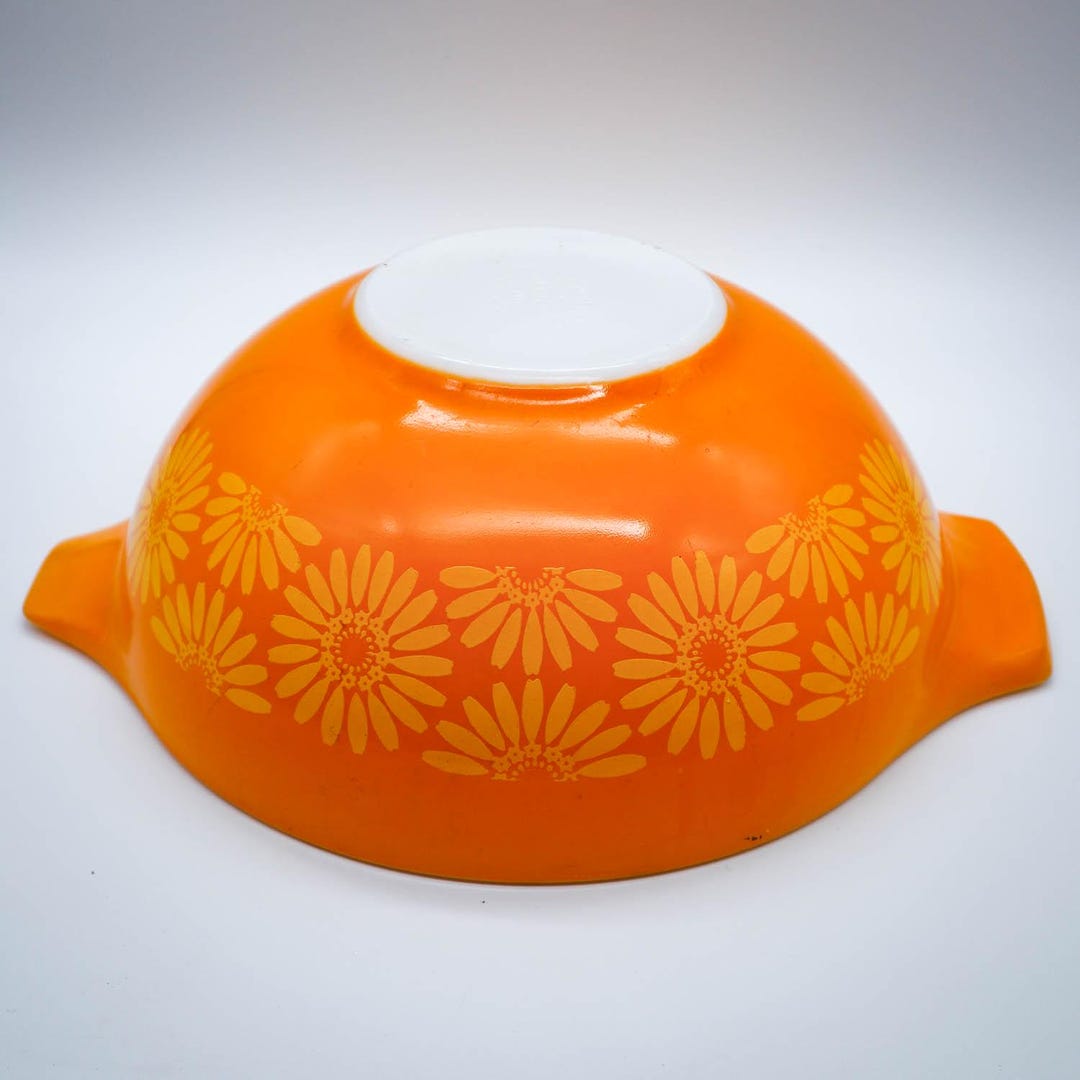 Vtg Pyrex Orange & Yellow Daisy Cinderella Mixing Bowl 444 4 Qt '60s ...