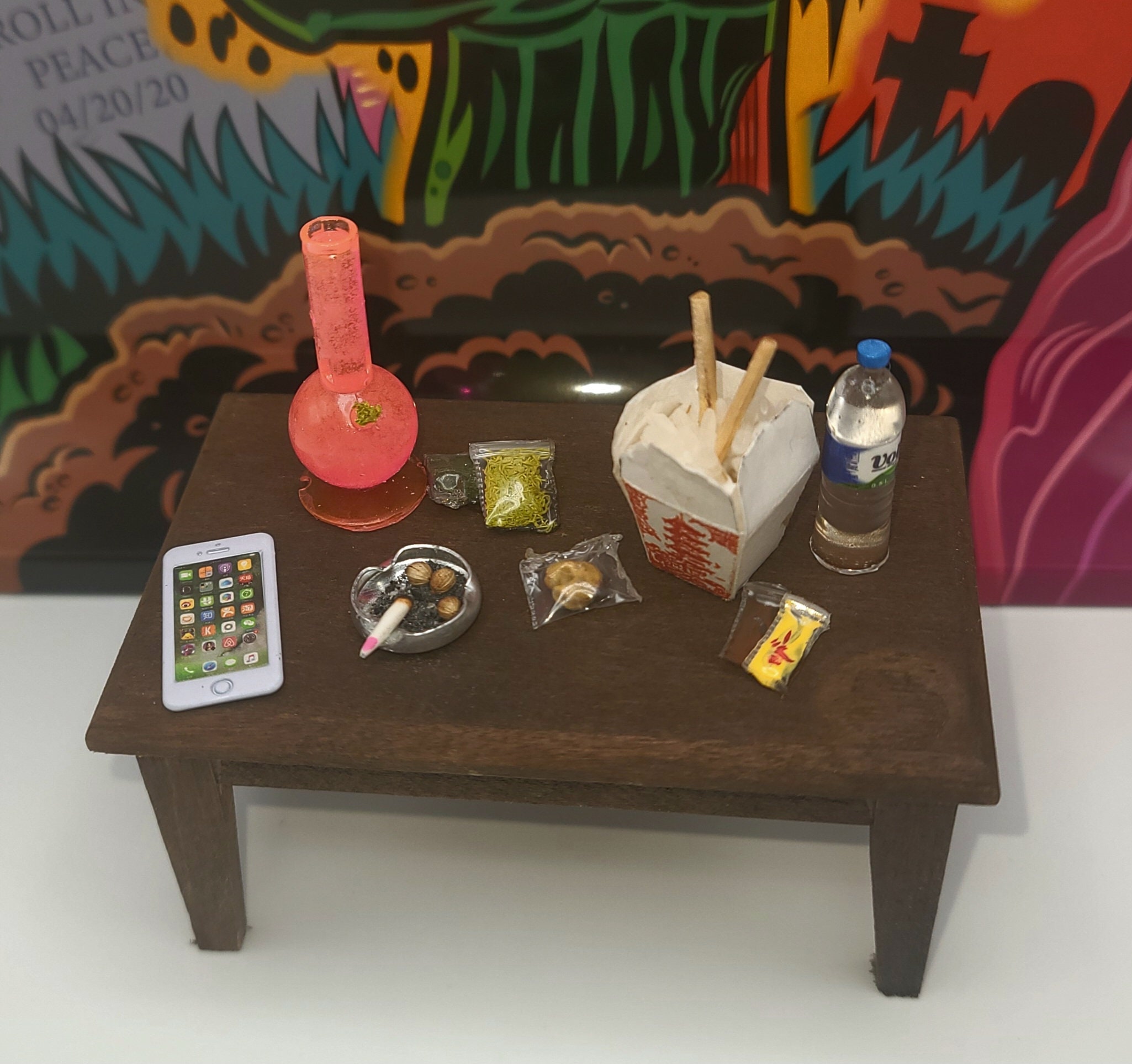 420 Stoner Dollhouse Coffee Table Miniature Fake Weed Rolling Table ...
