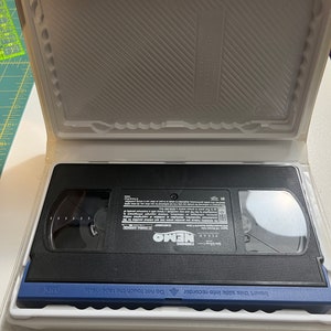 Walt Disney Pictures Pixar Finding Nemo VHS 2003 30081 Great Barrier ...
