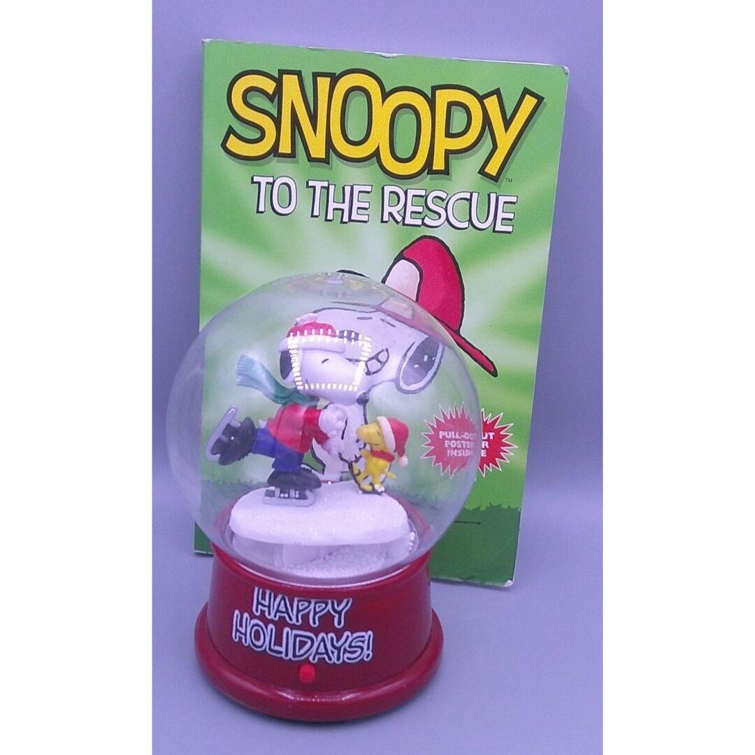 Snoopy to the Rescue Snow Globe & Peanuts Book Set * Charlie Brown AB17 ...