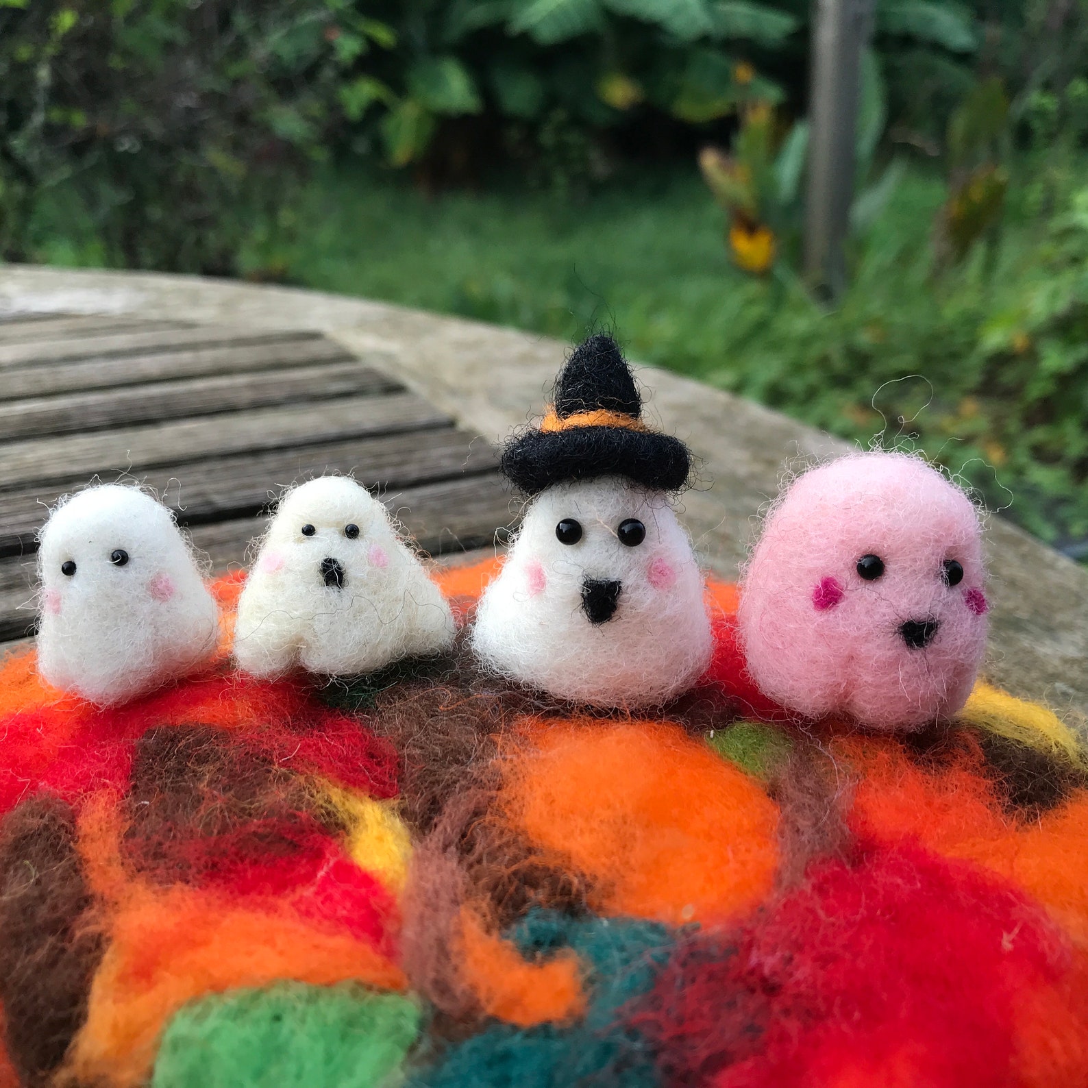 Small Ghost, Needle Felted Ghost. Small Ghost Ornament. - Etsy