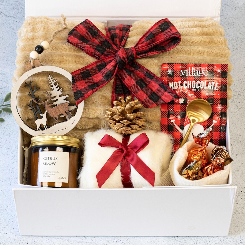 Christmas Gift Box - 60+ Gift Ideas for 2025
