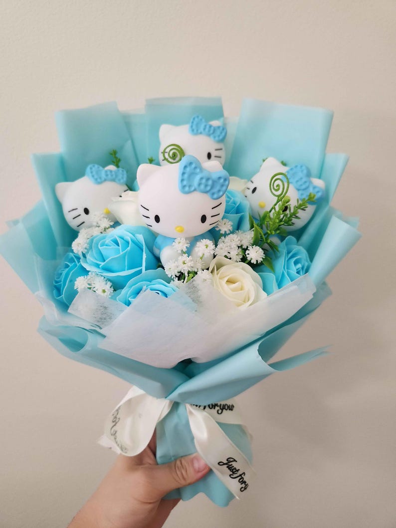 Sanrio Hello Kitty Bouquet / Perfect Gift for Loved One / Cute Flower ...
