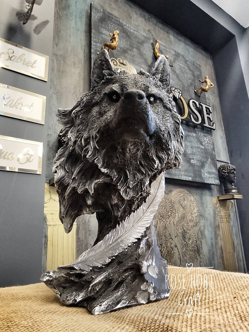 Wolf Bust Statue, White and Gray Wolf Sculpture, Animal Statue, Gift ...