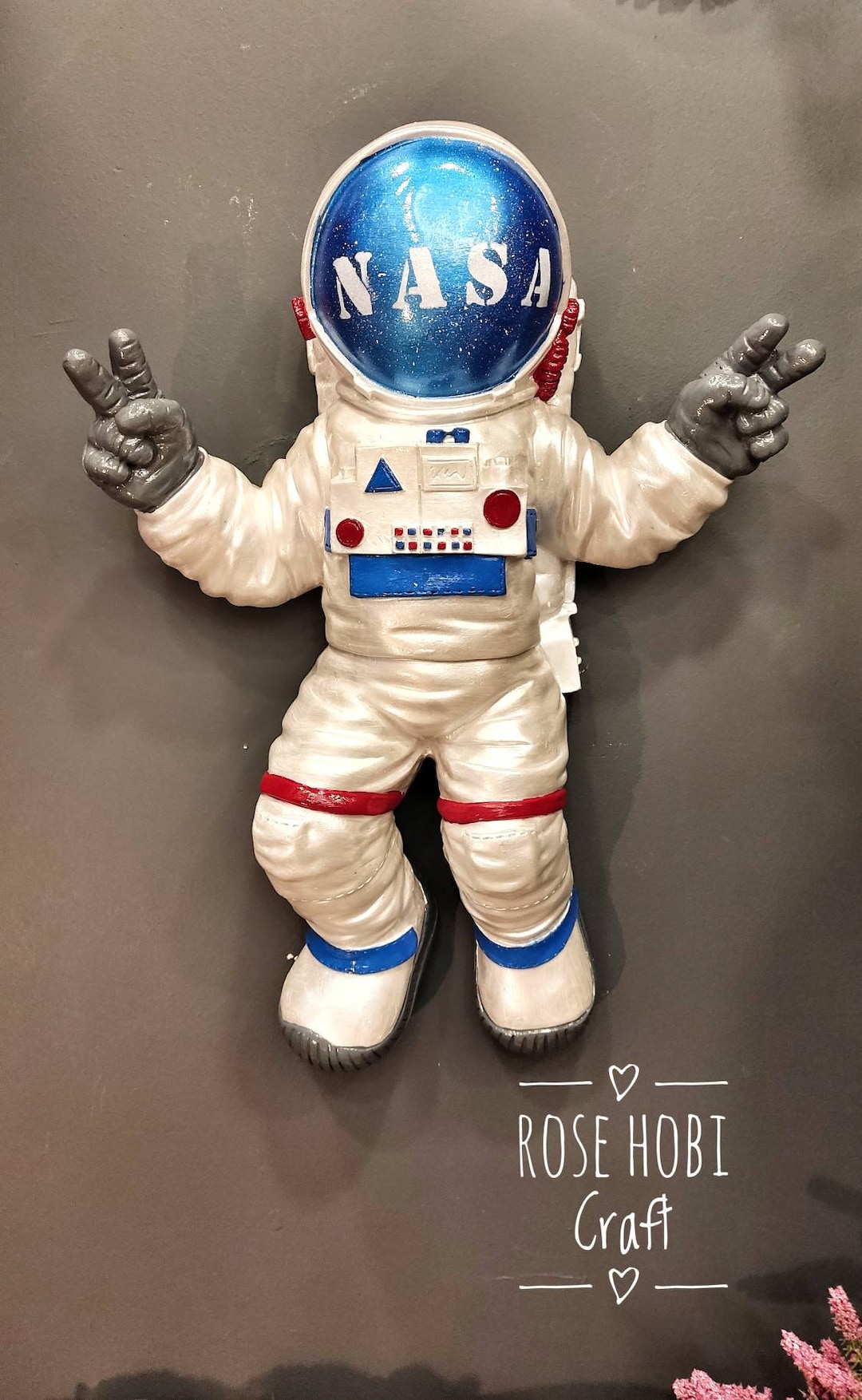Nasa Astronaut Statue, Astronaut Statue, Astronaut Wall Decor, Wall ...