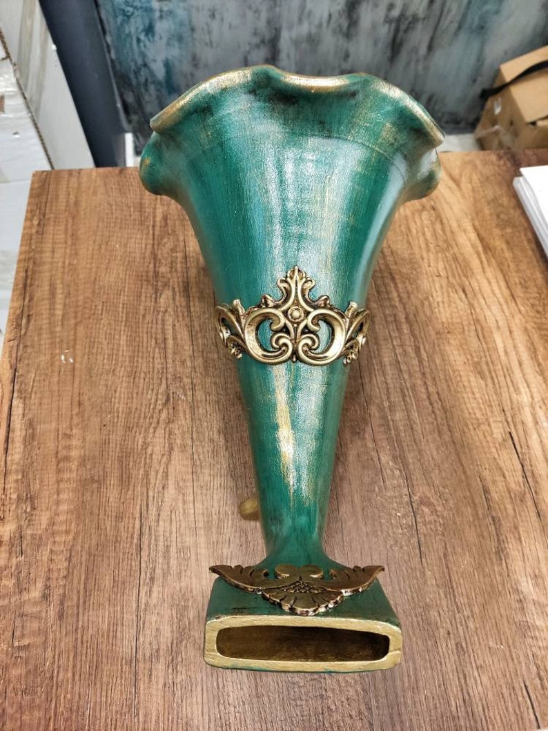 Gramophone Acoustic Panel Statue, Handmade Working Gramophone ...