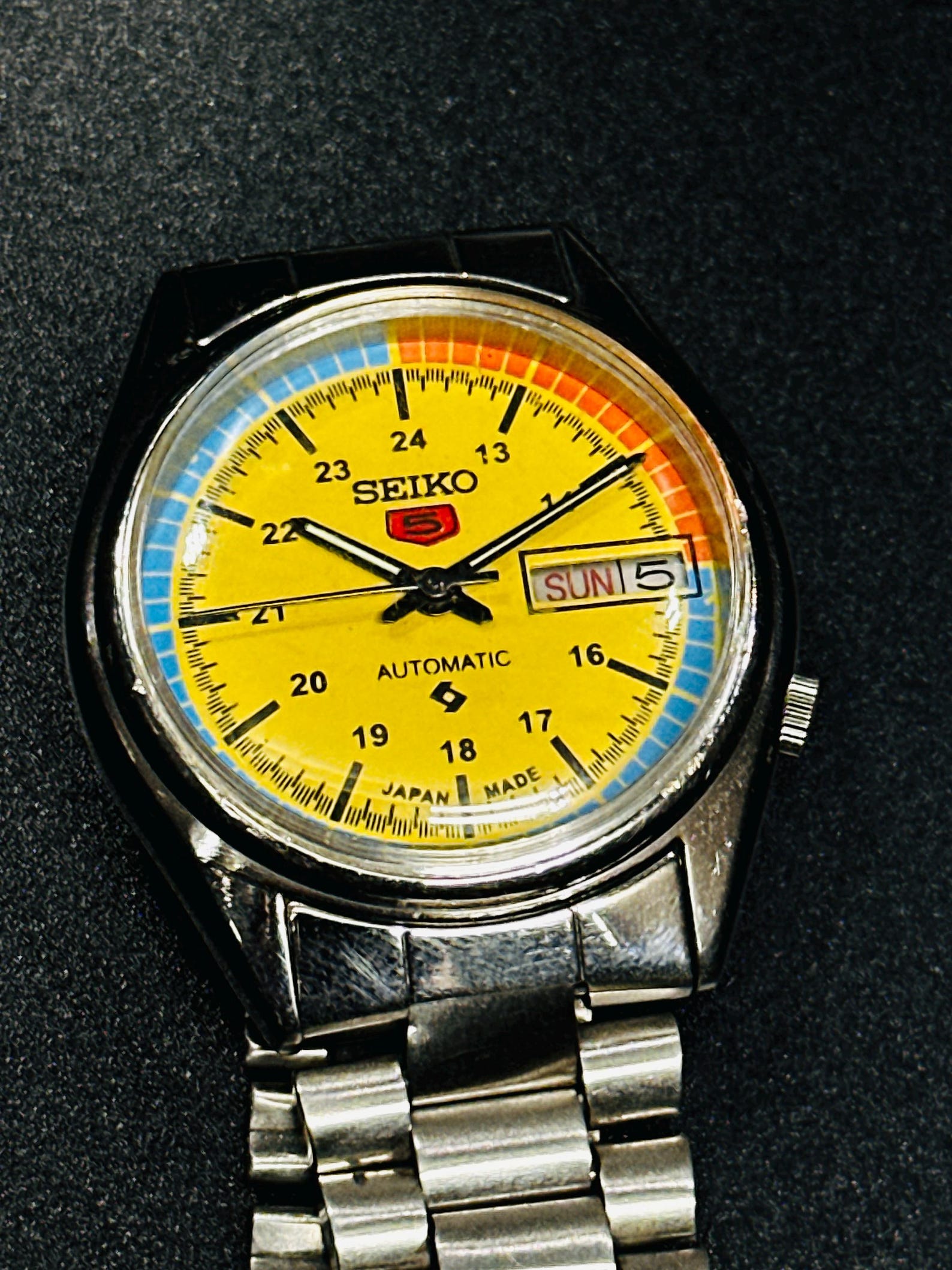 Rare Vintage Seiko 5 Automatic, Yellow Dial ,silver Case Day/date Caliber No.7009a Men's Wrist ...