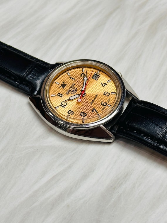 Vintage Seiko 5 Automatic Yellow Dial silver Case Onl… - Gem