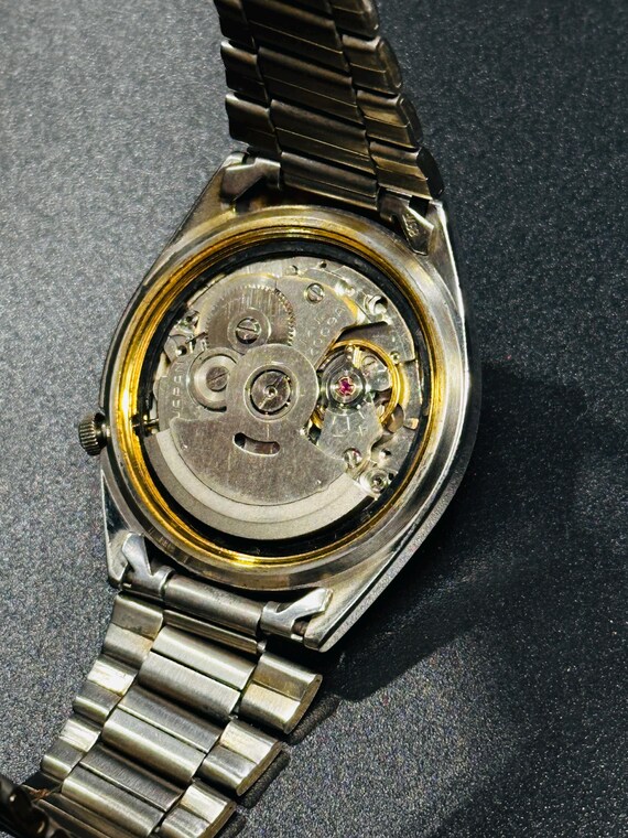 Rare Vintage Seiko 5 Automatic, Silver Dial ,Silver C… - Gem
