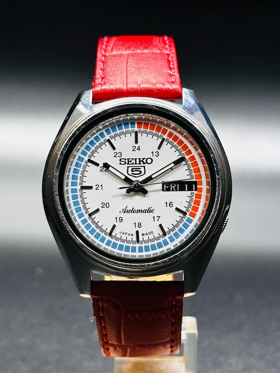 Vintage Seiko 5 Automatic White Racer Dial SilverCase… - Gem