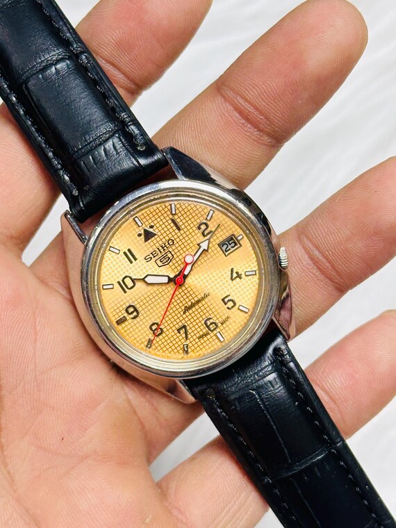 Vintage Seiko 5 Automatic Yellow Dial silver Case Onl… - Gem