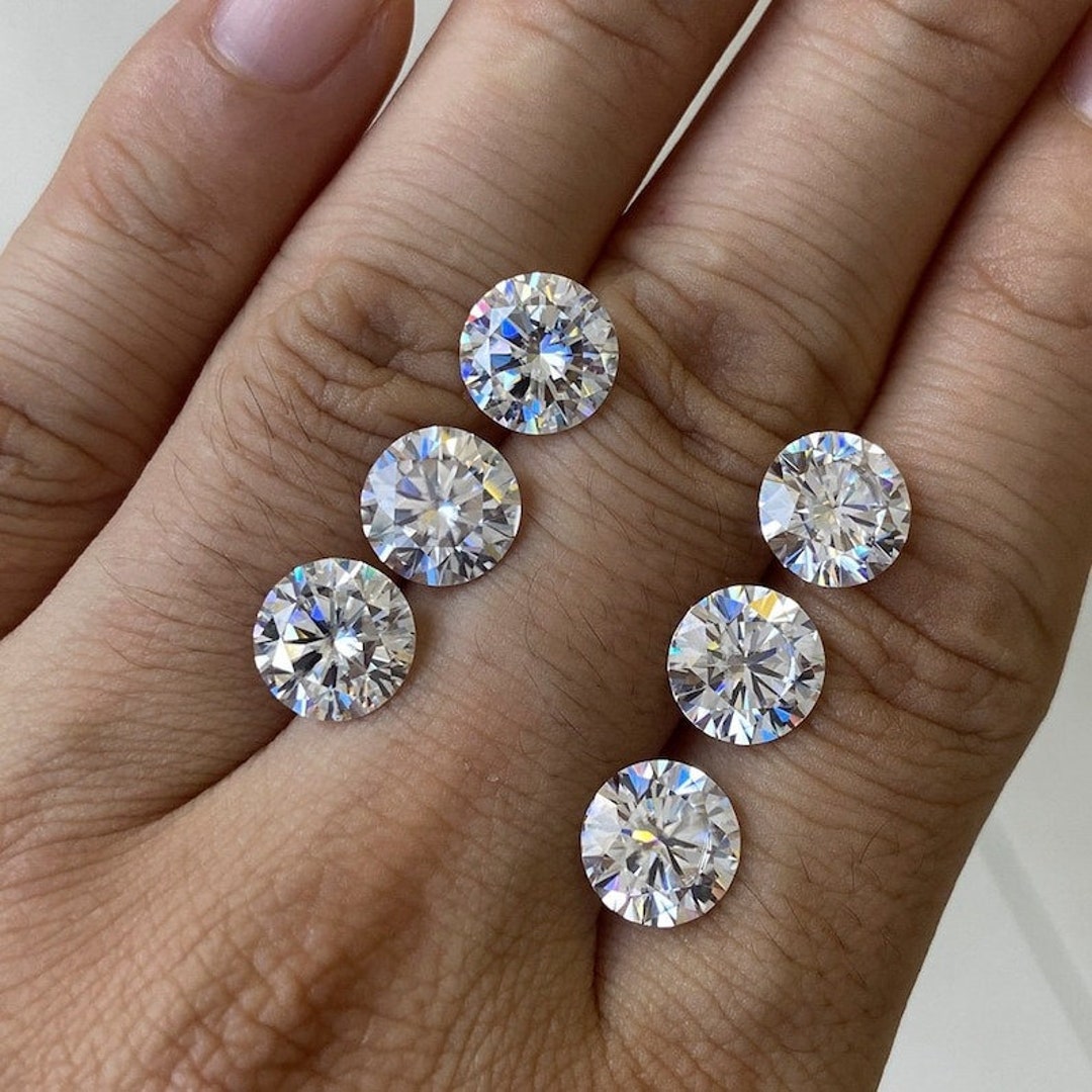 Lab Created & GRA Certified Moissanite Round Shape Diamond 6.00 MM-12. ...