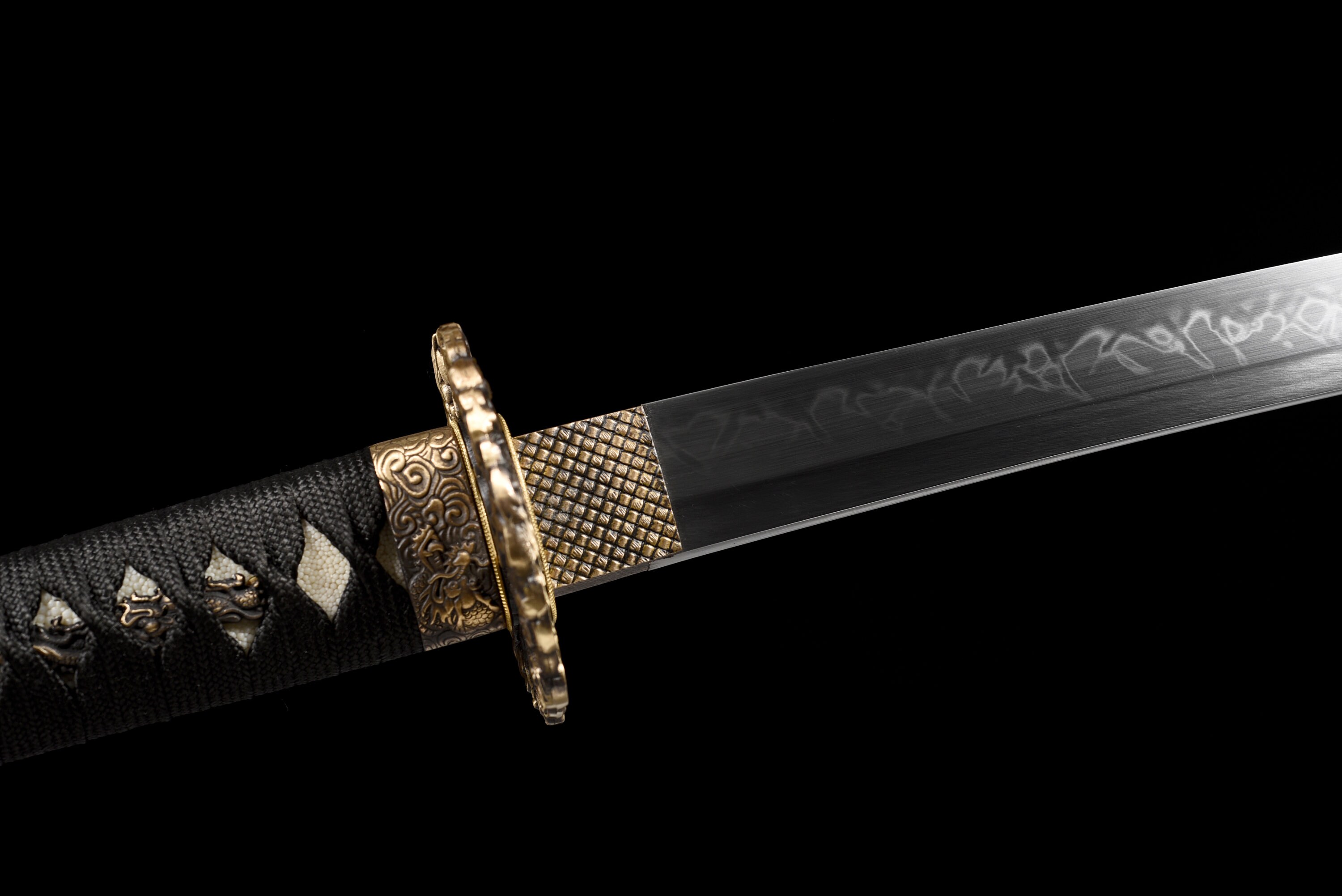 Embossed Cloud and Dragon Samurai Beaten Sword Hand-carved Scabbard ...