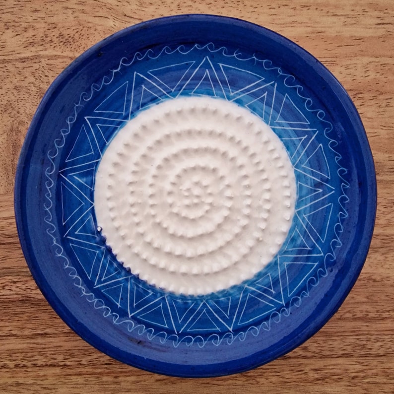 African Grater Plates - Various Colours & Patterns - Etsy