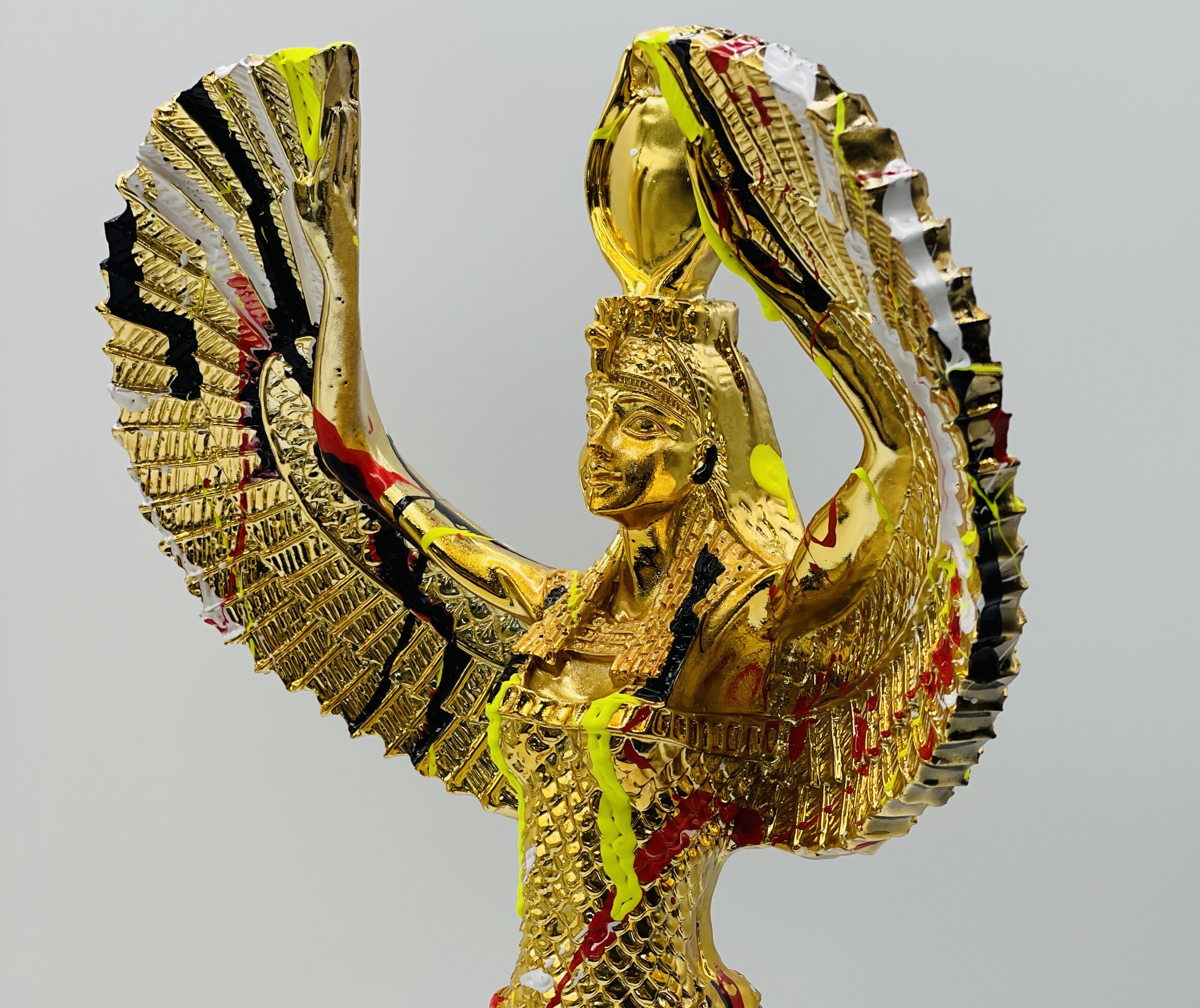 Gold Chromed Street Art Isis Statue, Egyptian Goddess Bust Home Decor ...