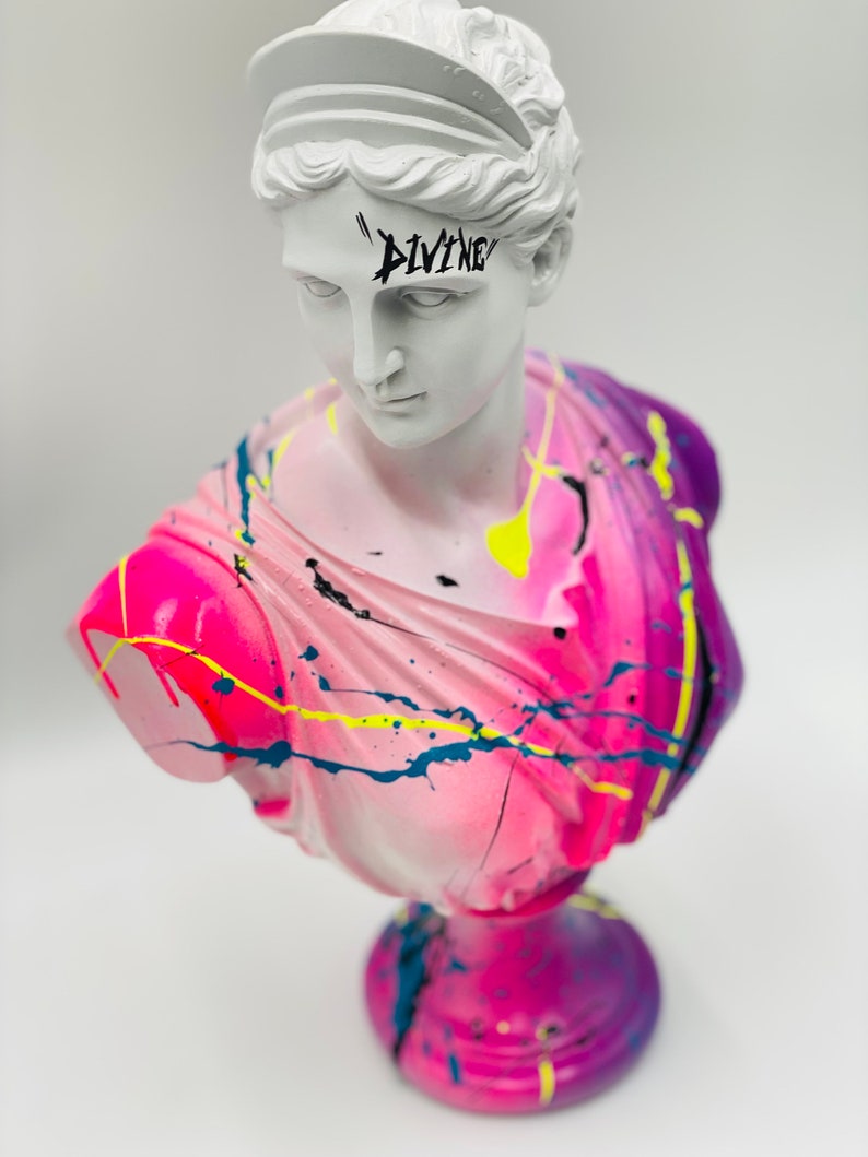 Artemis Street Art Sculpture Statue, Pink Diana Statue, Roman Greek ...