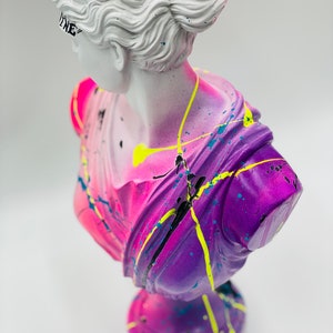 Artemis Street Art Sculpture Statue, Pink Diana Statue, Roman Greek ...