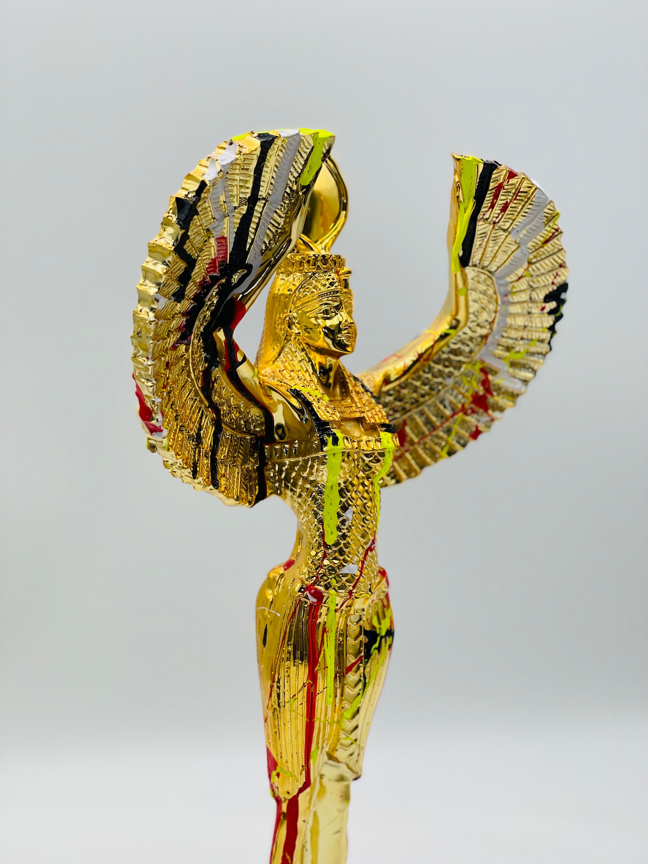 Gold Chromed Street Art Isis Statue, Egyptian Goddess Bust Home Decor ...