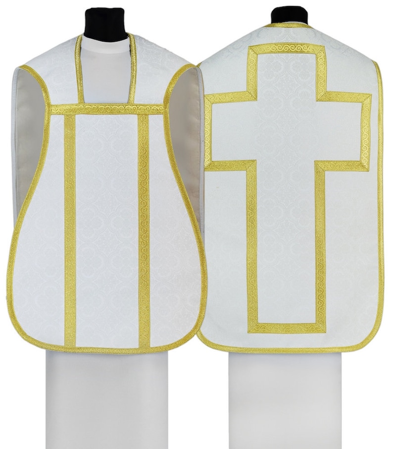 Roman Chasuble With Stole, Maniple, Burse and Chalice Veil Vestment ...
