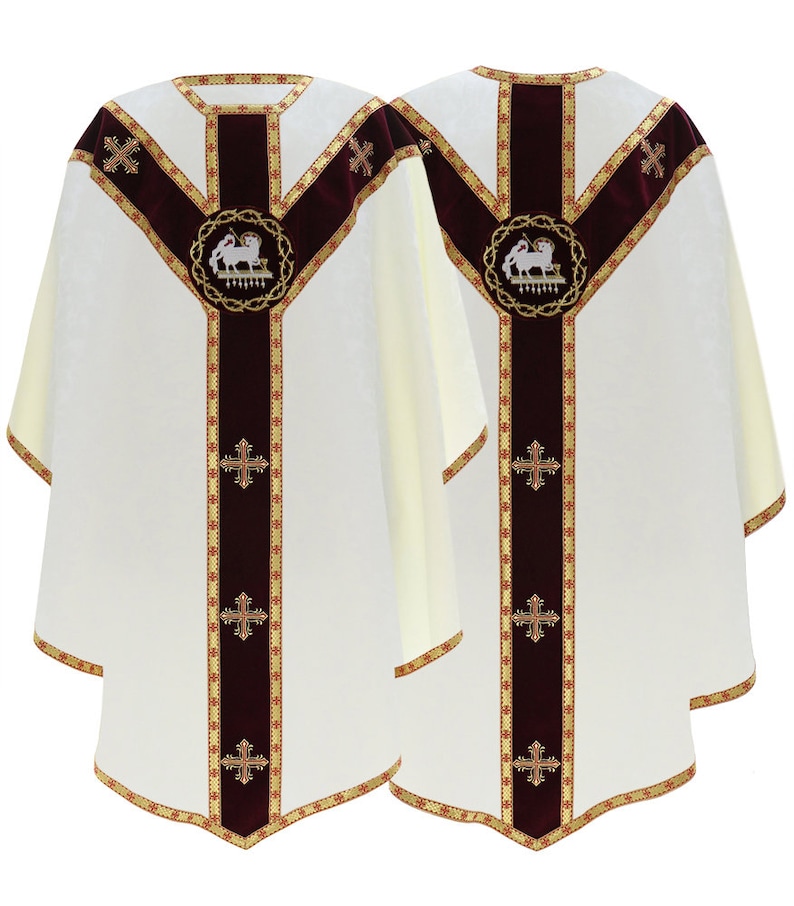 Semi-gothic Chasuble 