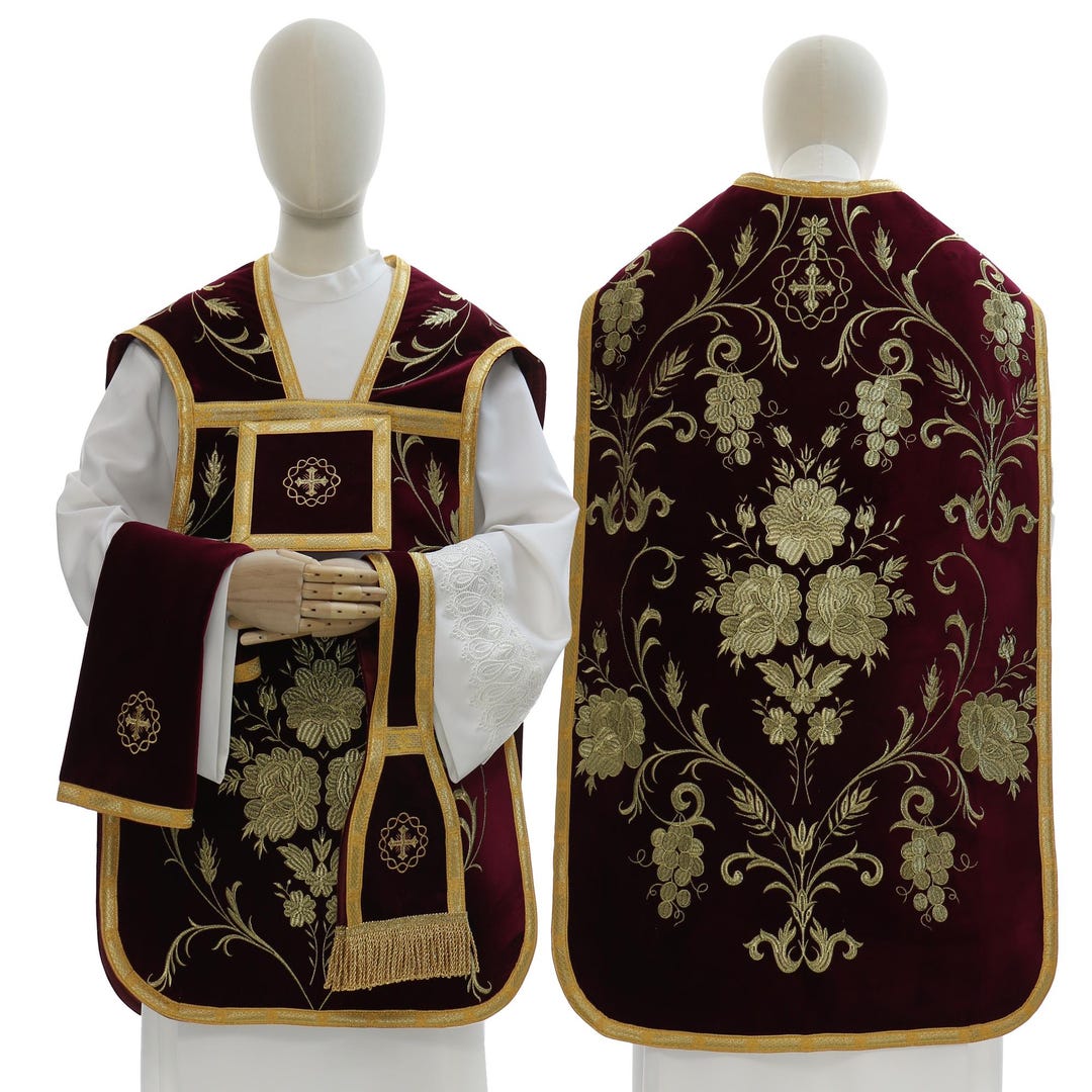 Roman Chasuble With Stole, Maniple, Burse and Chalice Veil Vestment ...