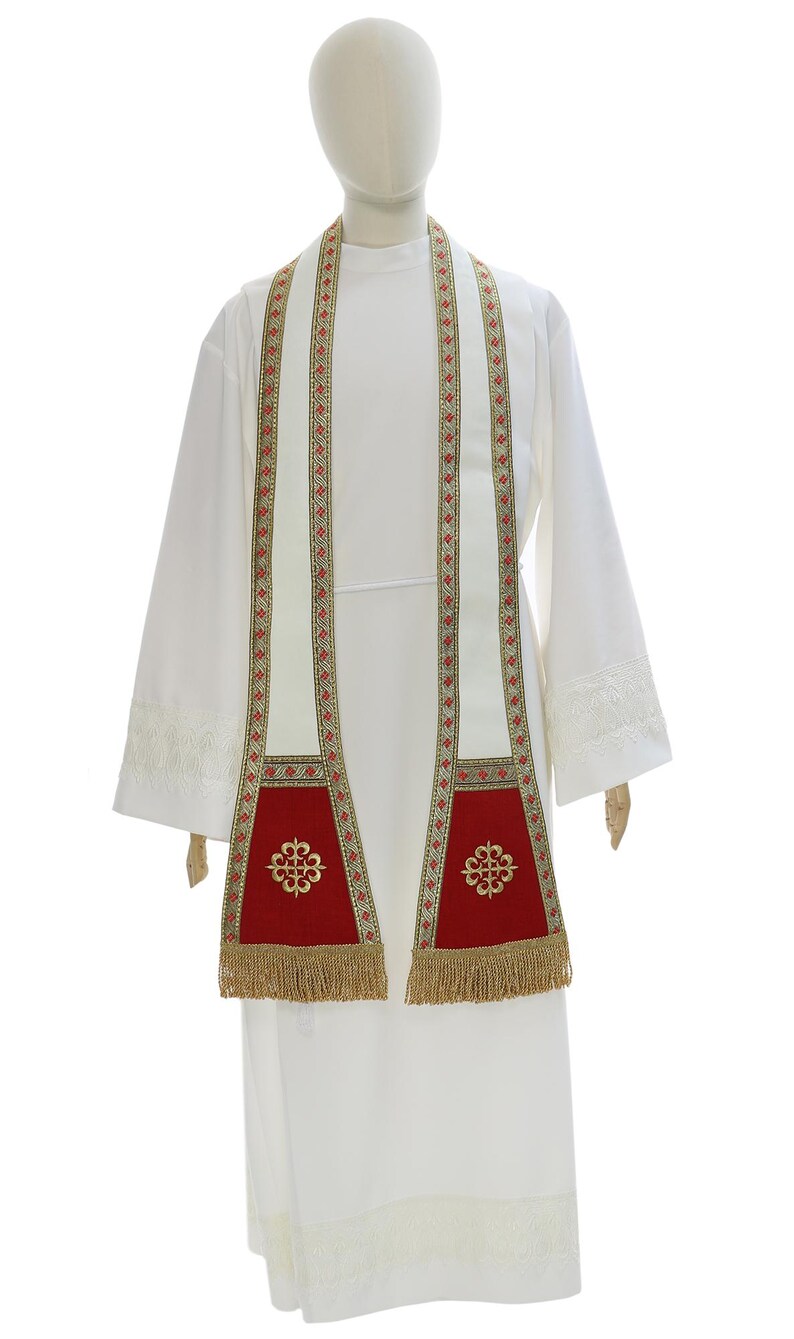 Pugin Chasuble With Stole, Maniple, Burse and Chalice Veil Vestment ...