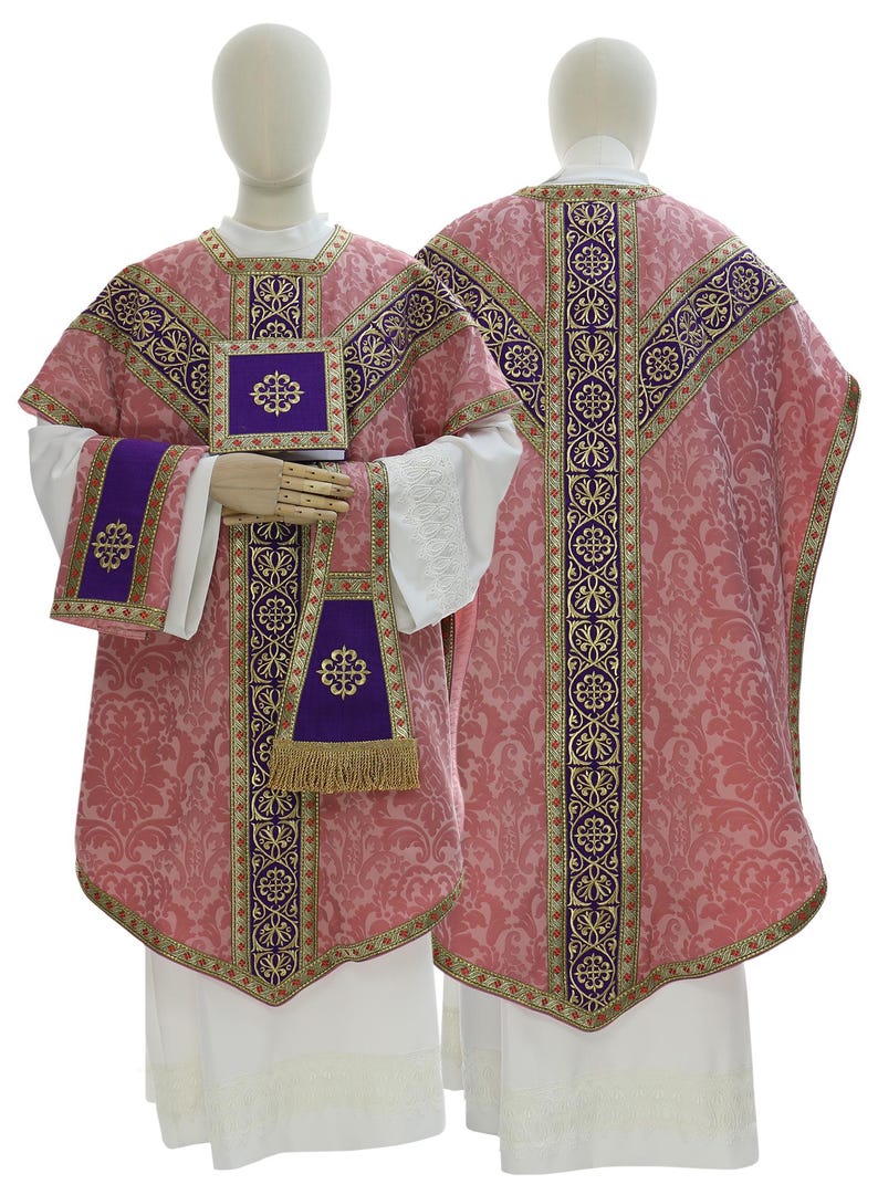 Pugin Chasuble With Stole, Maniple, Burse and Chalice Veil Vestment ...
