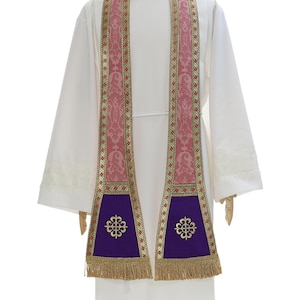 Pugin Chasuble With Stole, Maniple, Burse and Chalice Veil Vestment ...