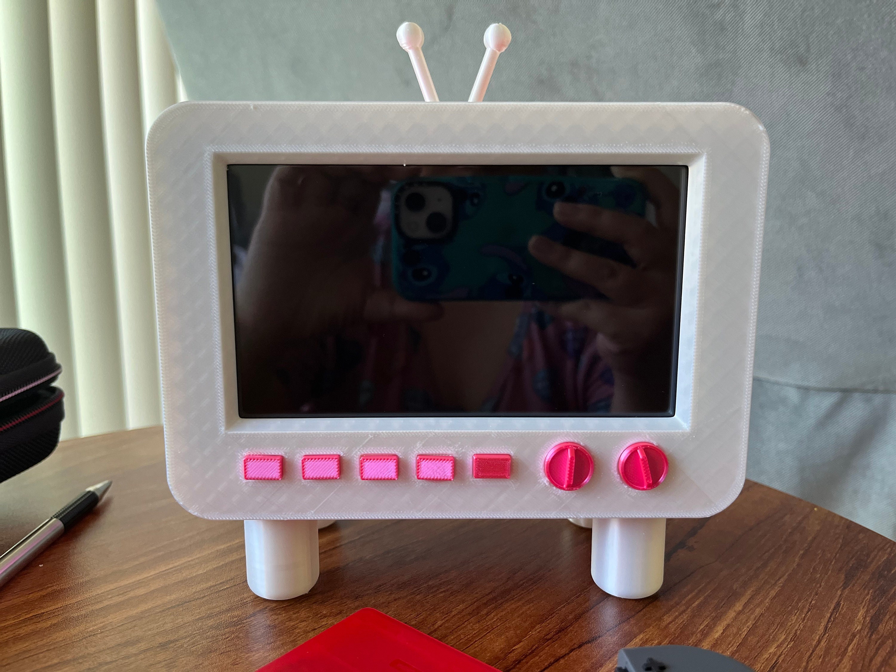 Mini TV Nintendo Switch Screen Display / Gaming Gift / Nintendo - Etsy