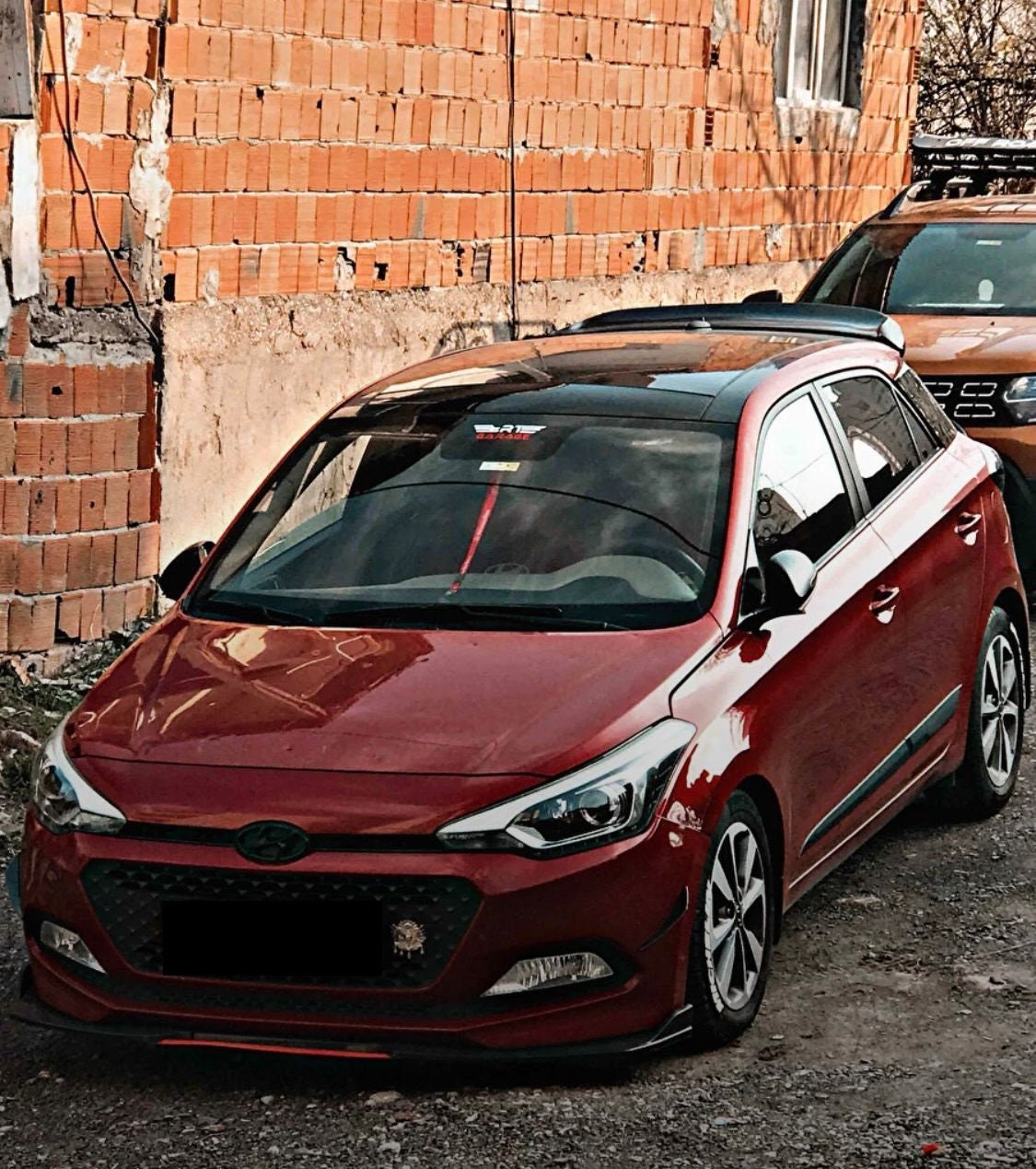 Hyundai I20 White Modified