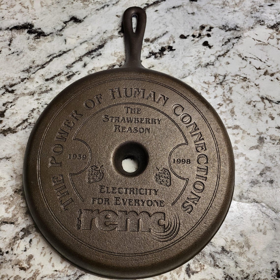 HTF REMC Cast Iron Cornbread Wedge Advertising Skillet Made by Lodge ...