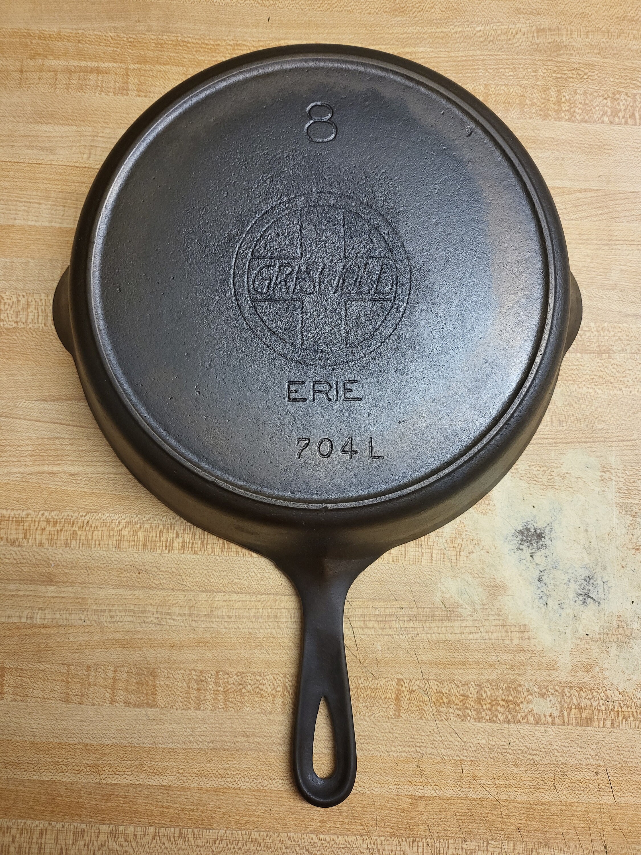 Griswold Slant Logo Erie 8 704 With Some Sulfur Pitting. - Etsy