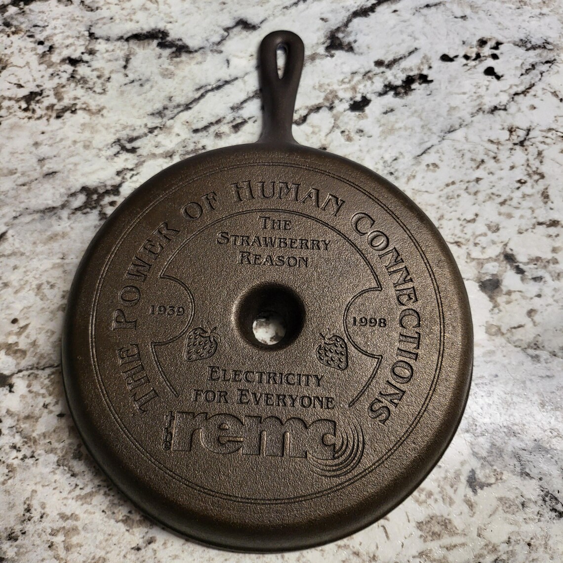 HTF REMC Cast Iron Cornbread Wedge Advertising Skillet Made by Lodge ...