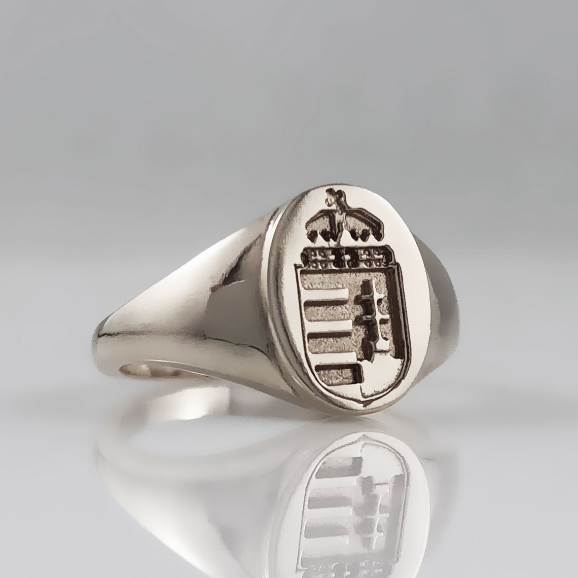 Hungarian Ring Hungary Coat of Arms Ladies Signet Ring With Hungarian ...
