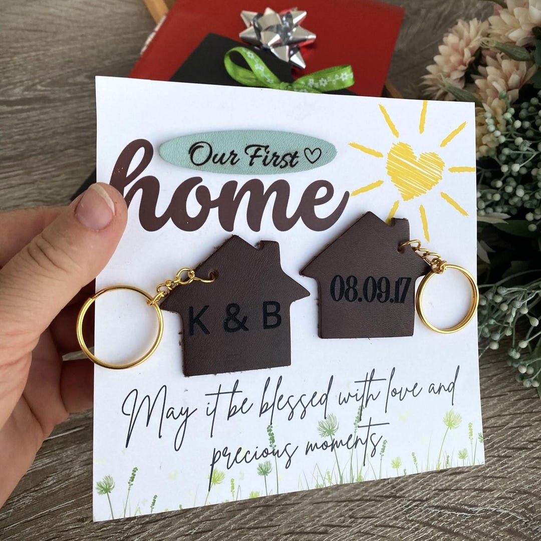 New Home Gift Set for Couple Personalized Leather House Keychains ...