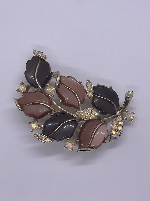 Vintage lisner signed brooch - Gem