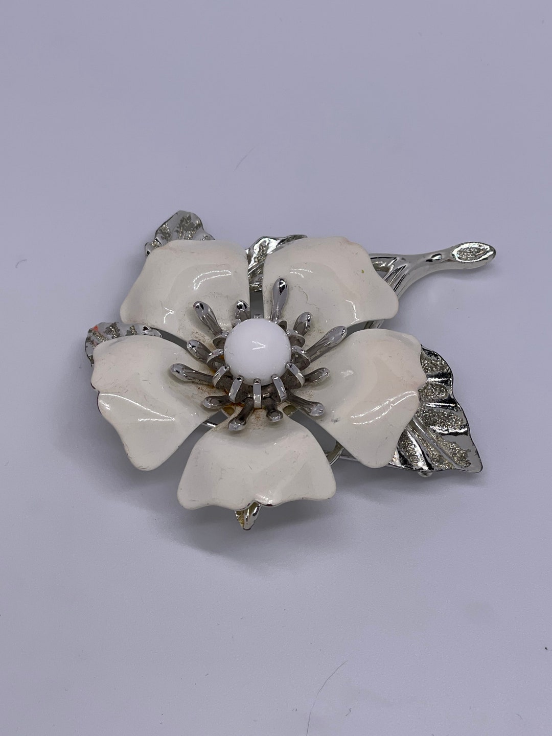 Vintage Sarah Coventry White Flower Brooch (white and Silver) - Etsy