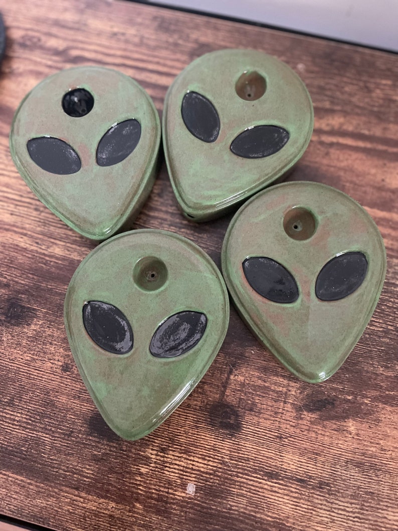 Ceramic Alien Smoking Pipe - Etsy