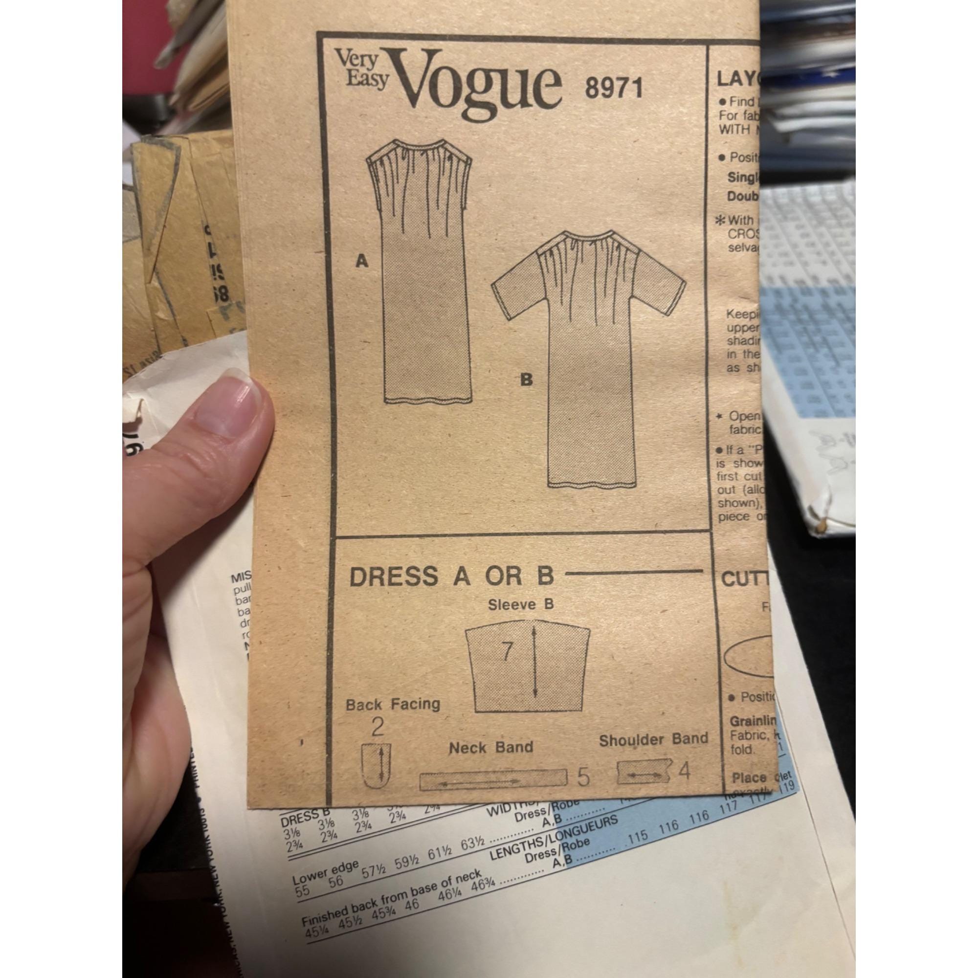 Very Easy Vogue 8971 Dress Patterns A-line Loose Fit Mid-calf Sizes 8 ...
