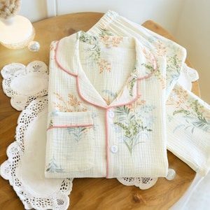 Women's Bouquet Pajama Set Pure Cotton, Floral PJ Set, Bridesmaid ...