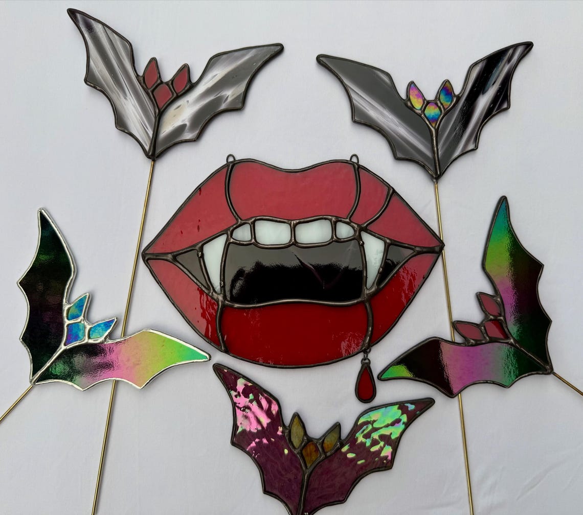 Vampire Lips Pattern for Stained Glass - With Bonus Bat Pattern! (hobby ...