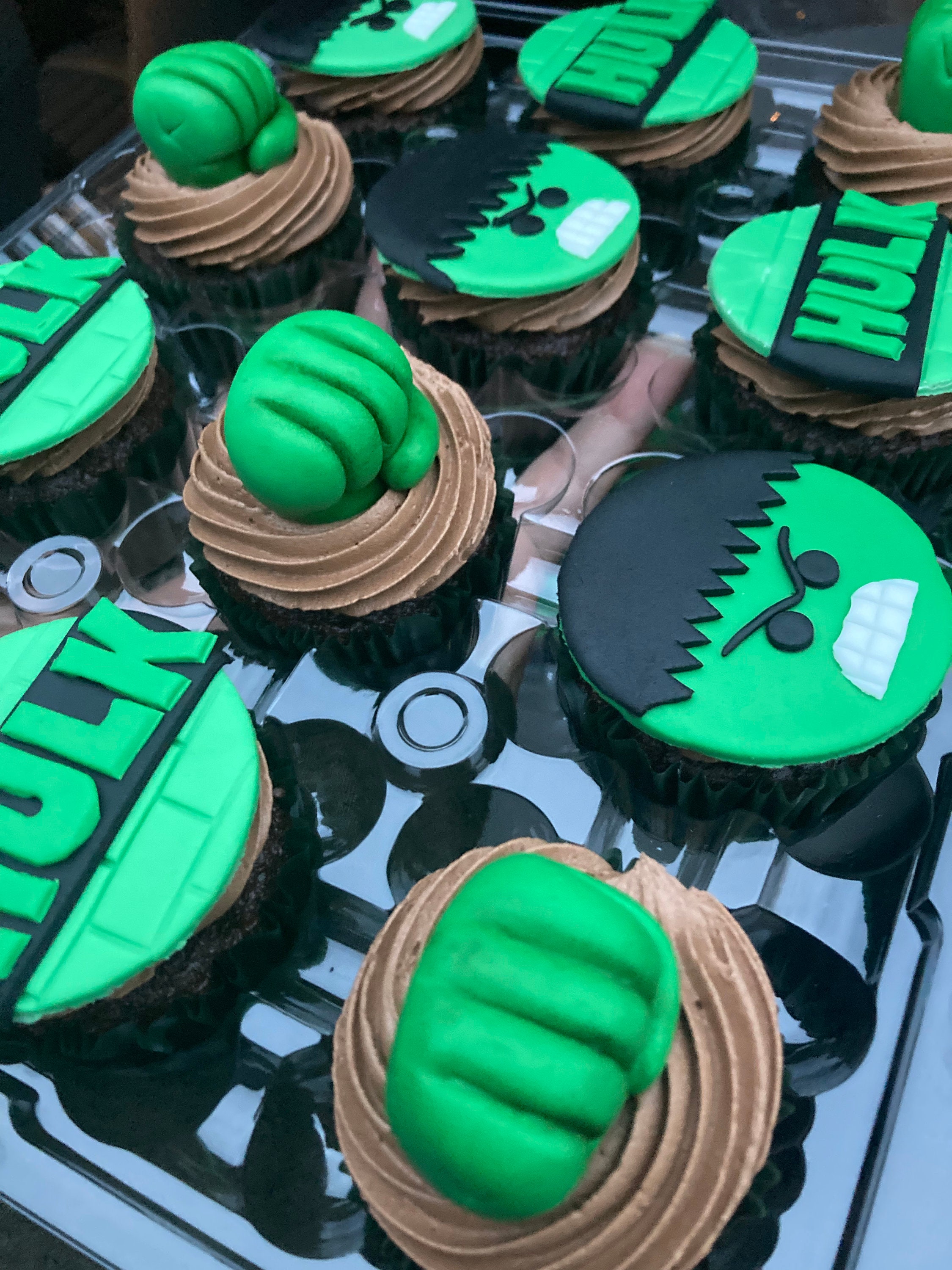 Hulk Fondant Cupcake Toppers - Etsy